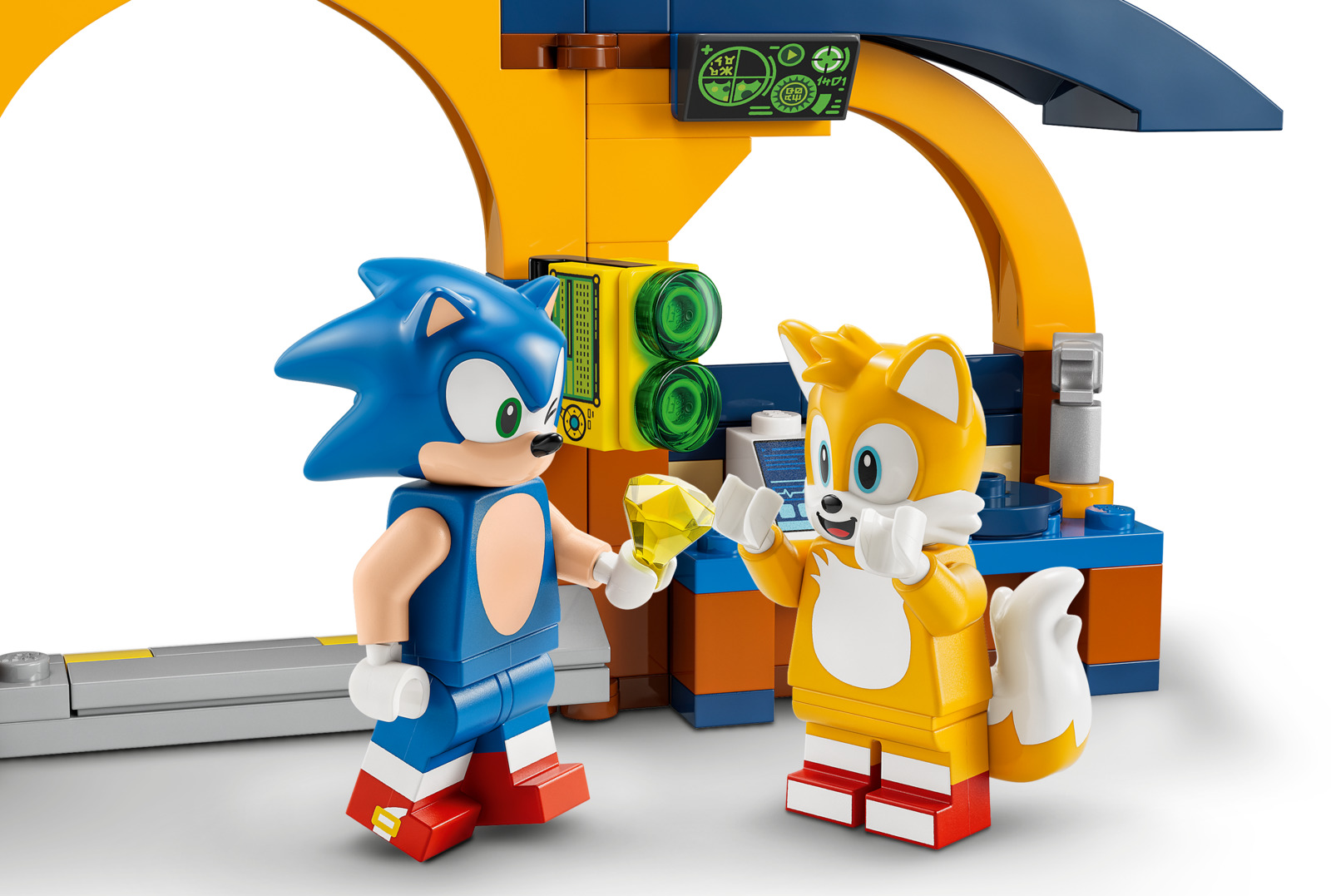 LEGO Sonic the Hedgehog: Tails' Workshop & Tornado Plane - (76991 ...