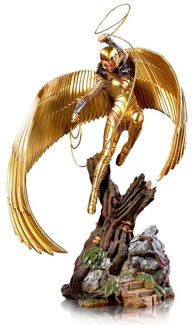 Wonder Woman (Golden Armour) - Battle Diorama Statue | at Mighty Ape NZ