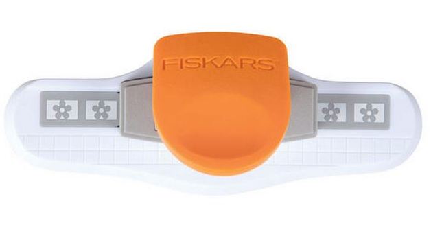 Buy Fiskars: Interchangeable Border Punch Starter Set at Mighty Ape NZ