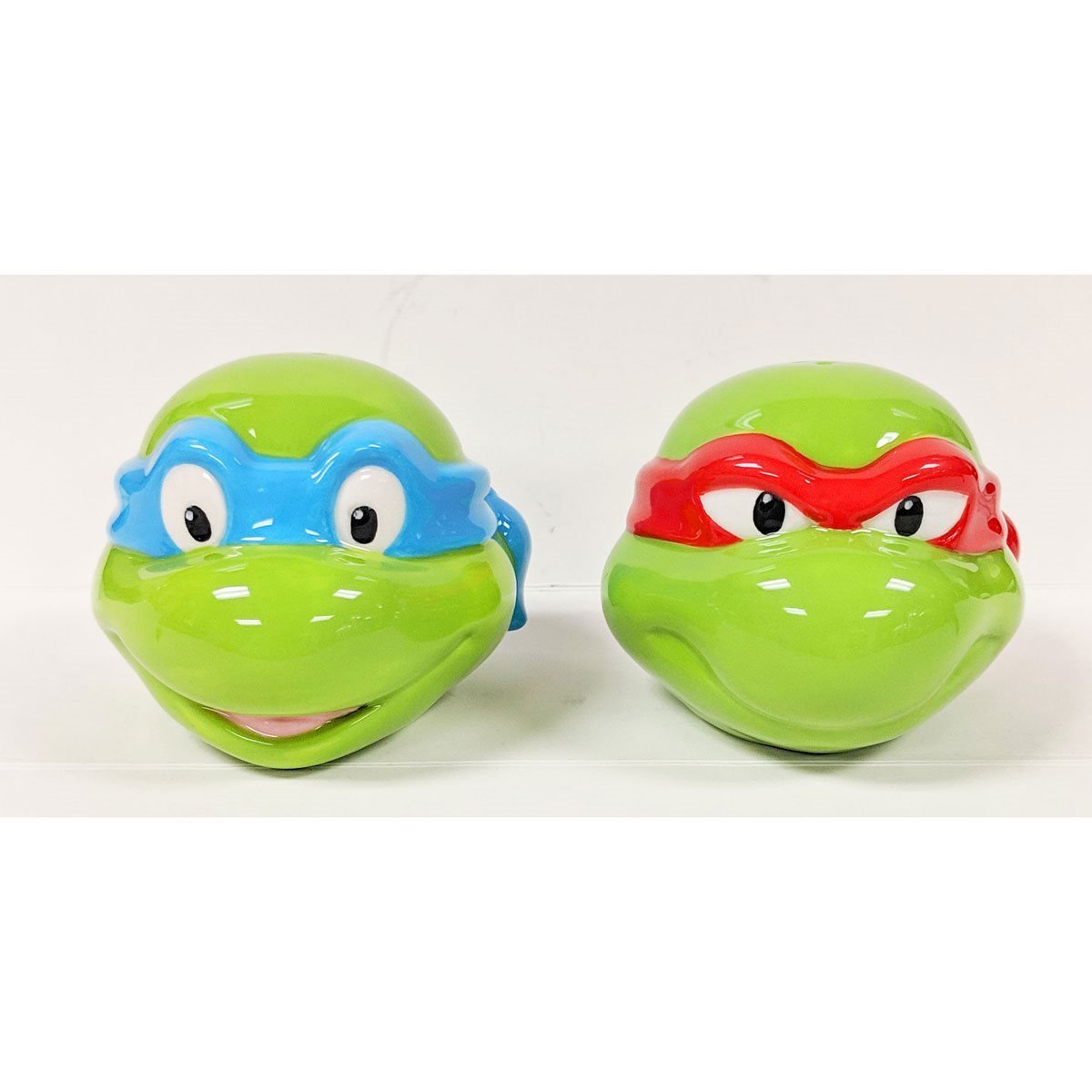 Teenage Mutant Ninja Turtles Leonardo and Raphael Salt and Pepper ...