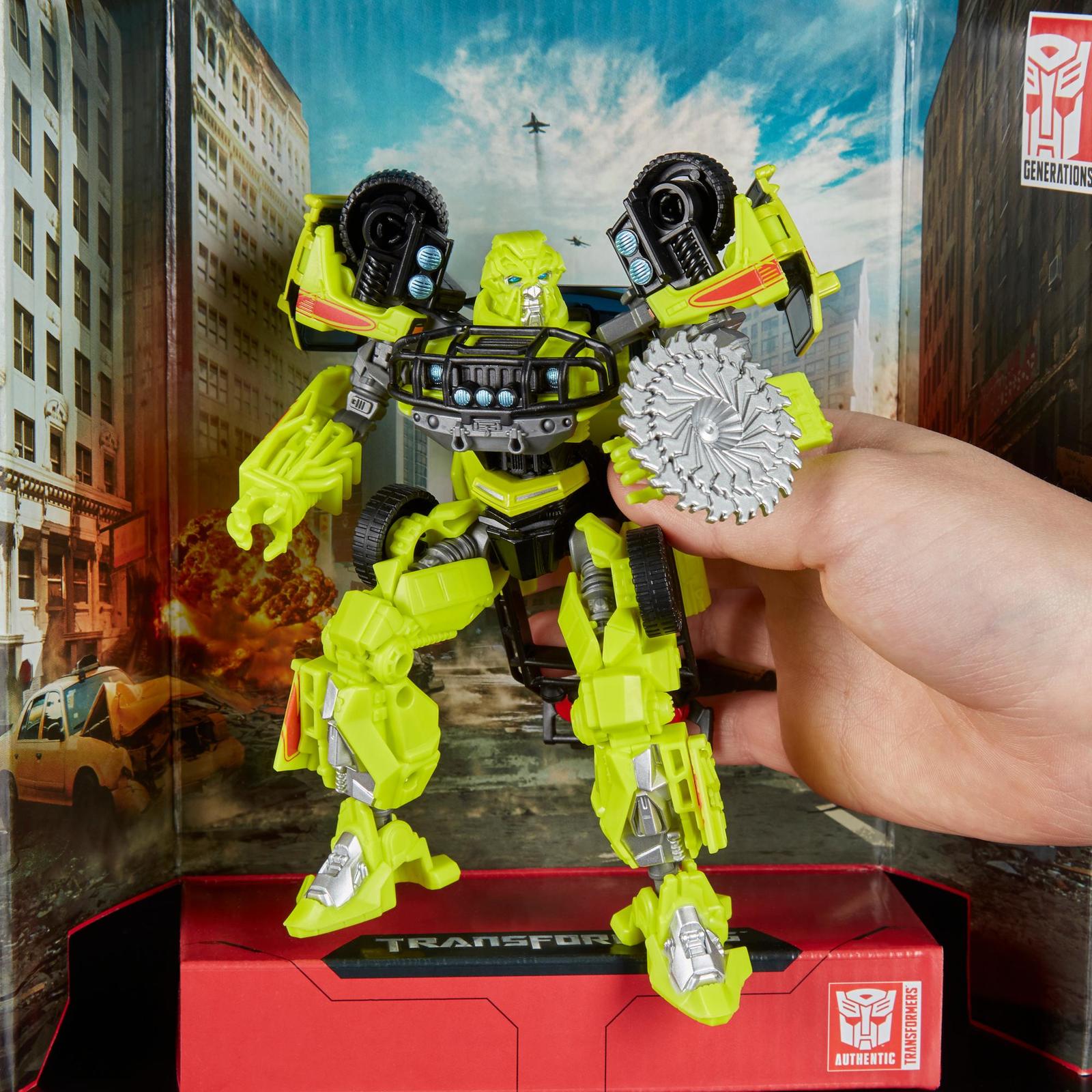 Buy Transformers: Deluxe - Ratchet at Mighty Ape NZ