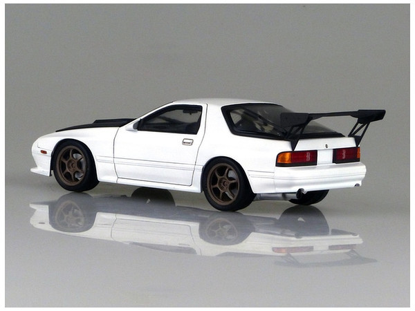 1/24 FC3S Rx-7 (Ryosuke Takahashi) - Model Kit | at Mighty Ape NZ