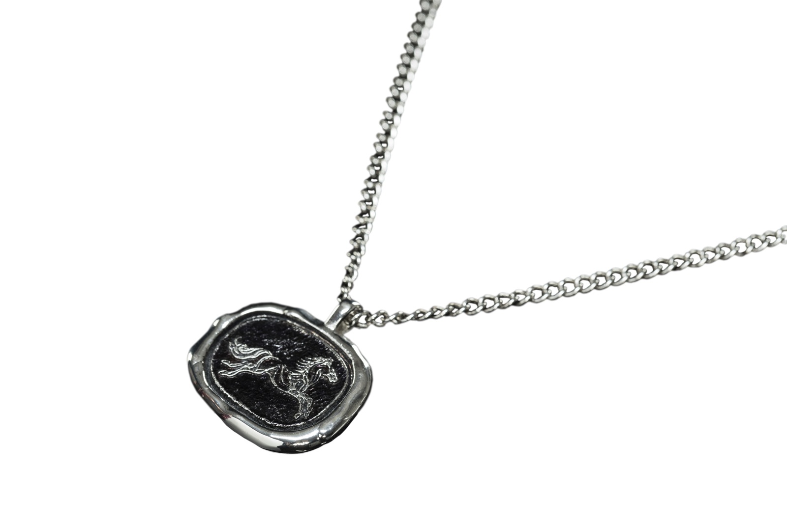 Lord of the Rings: Rohan Wax Seal Pendant | Men's | at Mighty Ape NZ