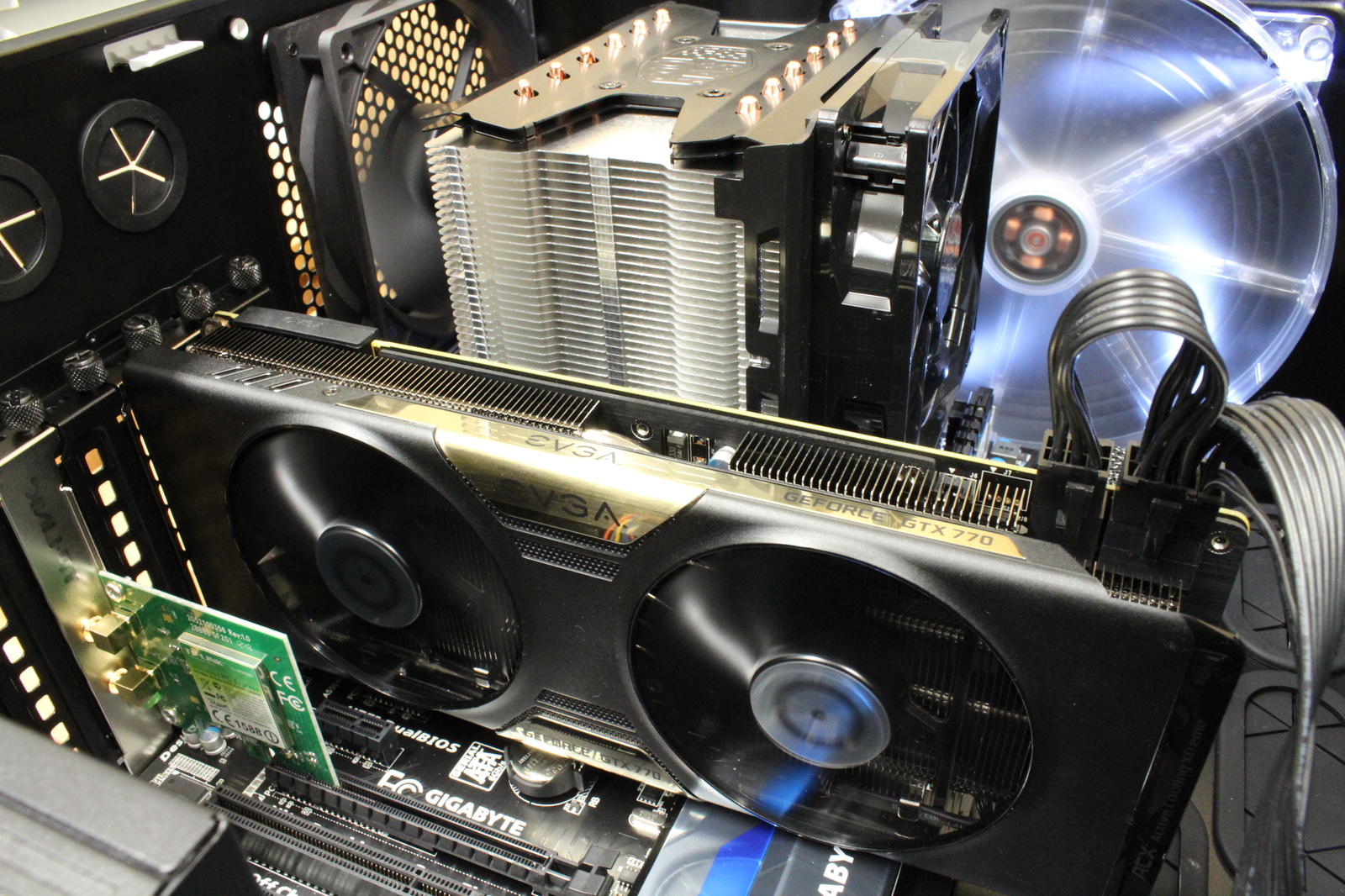 EVGA GeForce GTX 770 Superclocked Graphics Card with ACX Cooler | at ...