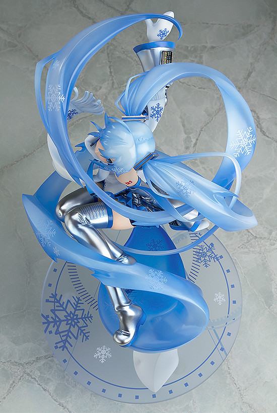 1/7 Hatsune Miku (Snow Miku Ver.) - PVC Figure | at Mighty Ape Australia