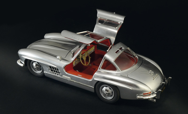 1/16 Mercedes Benz 300 SL Gull Wing - Model Kit | at Mighty Ape NZ
