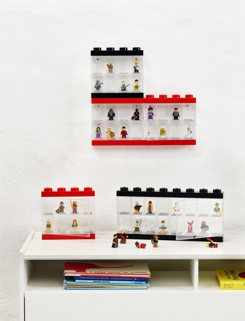 Buy LEGO: 16 Minifigure - Display Case at Mighty Ape NZ