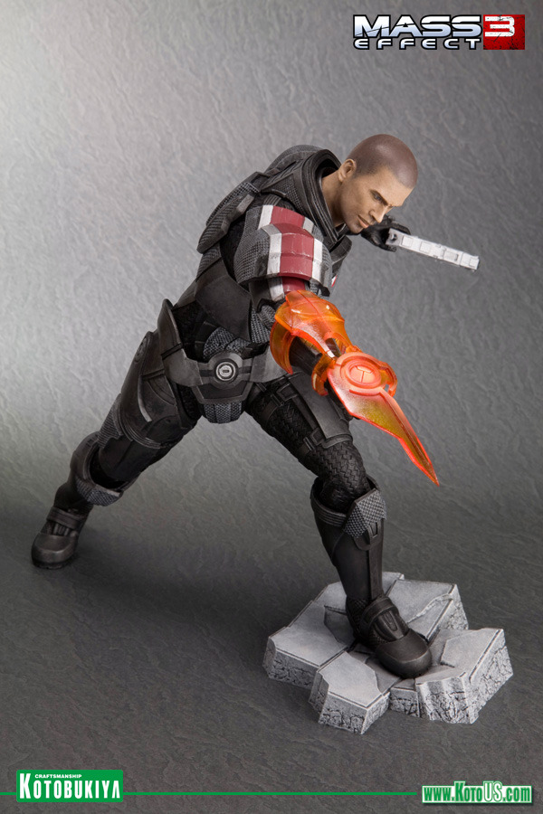 Mass Effect 3 Commander Shepard ArtFX Figure Images at Mighty Ape NZ