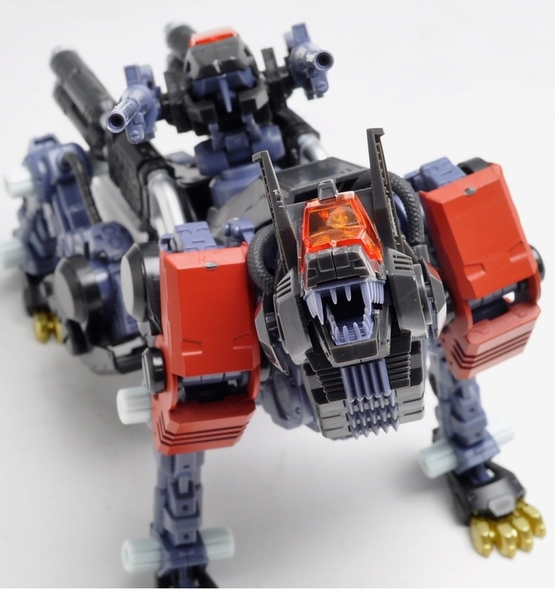 1/72 Zoids Command Wolf Irvine Model Kit Images at Mighty Ape NZ