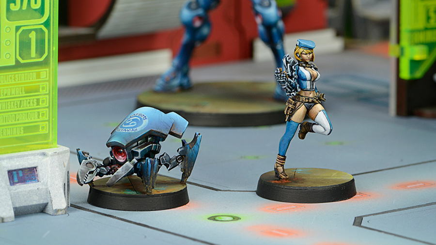 Infinity: Tech Bee & Crabbot Ancillary Remote Unit | at Mighty Ape NZ