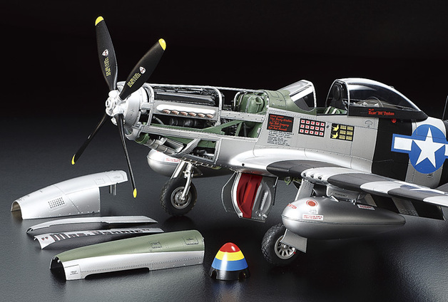 Tamiya U.S. P-51D/K Mustang Pacific Theater 1/32 Aircraft Model Kit ...