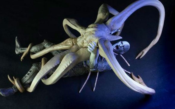 Prometheus Engineer & Trilobite 7" Action Figure 2 Pack | at Mighty Ape NZ