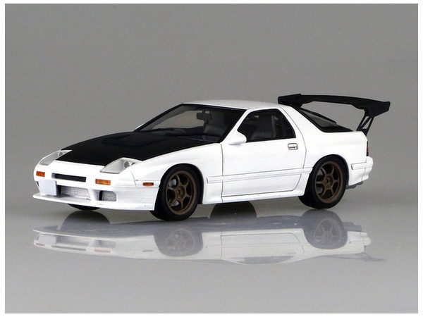 1/24 FC3S Rx-7 (Ryosuke Takahashi) - Model Kit | at Mighty Ape NZ