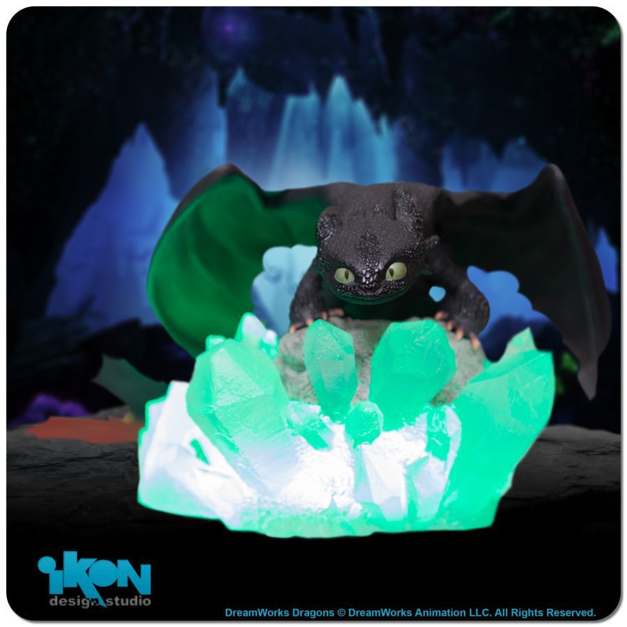 Toothless on Crystals - 8" Light-Up Statue | at Mighty Ape NZ