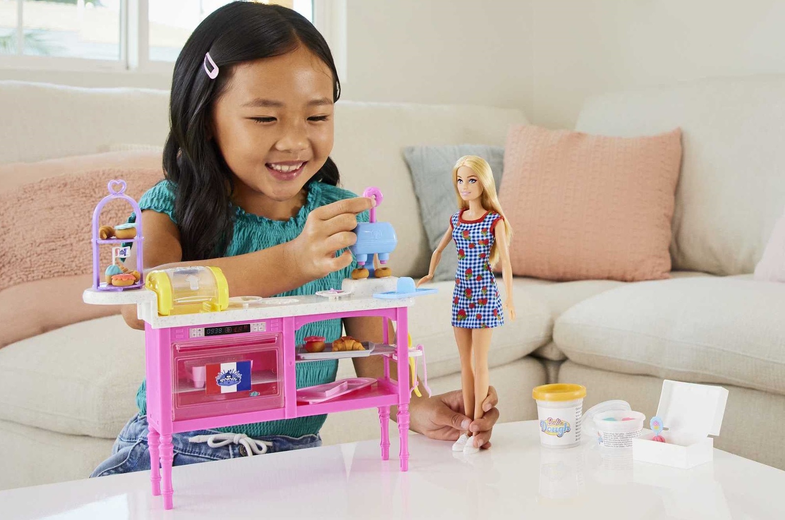 Buy Barbie: Malibu Cafe - Doll Playset at Mighty Ape NZ