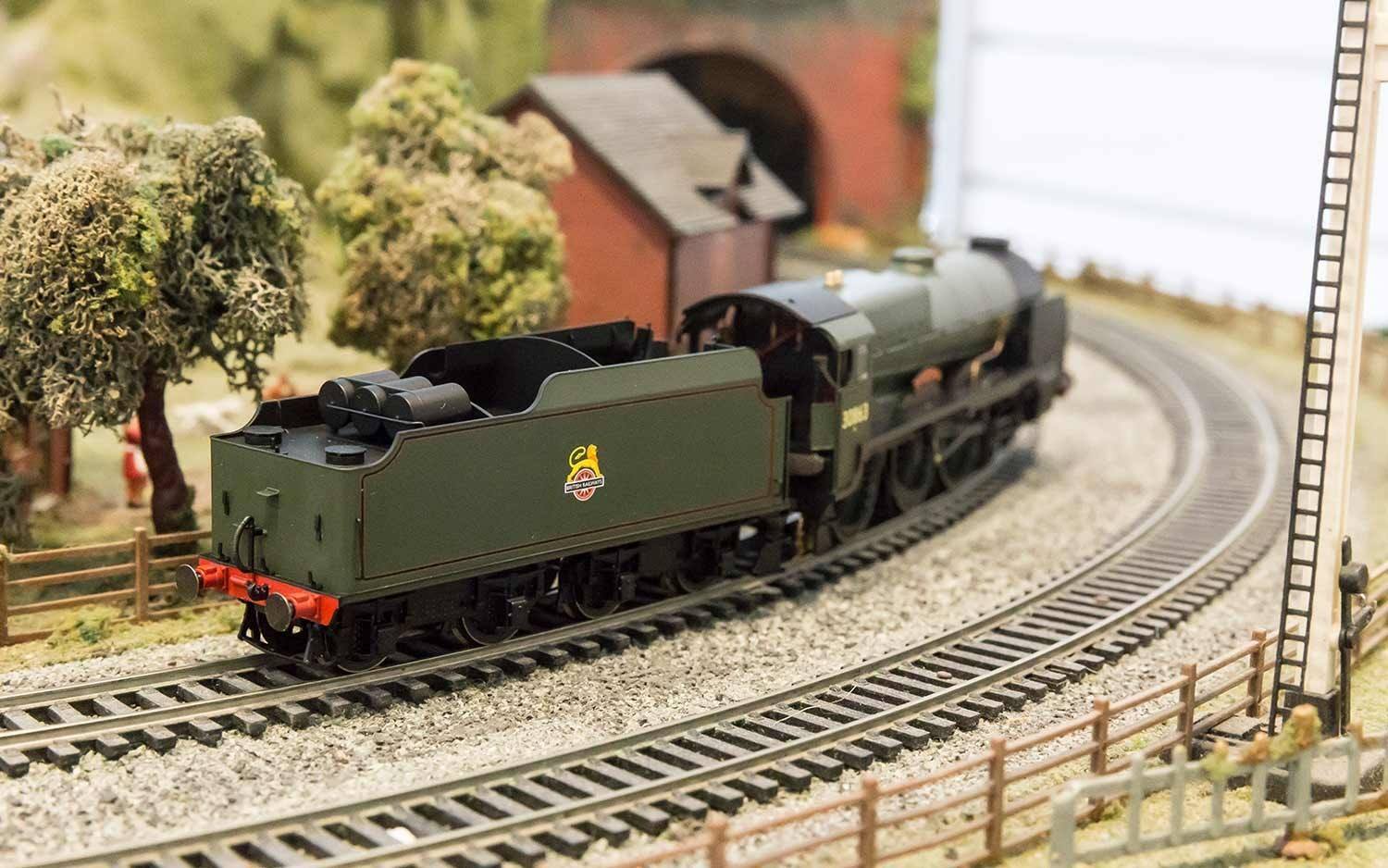 Hornby: BR, Lord Nelson Class, 4-6-0, 30863 'Lord Rodney' | at Mighty ...