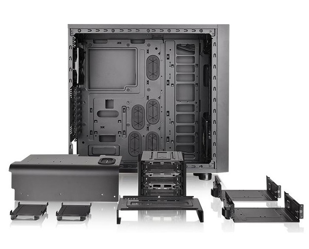 Thermaltake: Core X31 - Mid-Tower Case | at Mighty Ape NZ