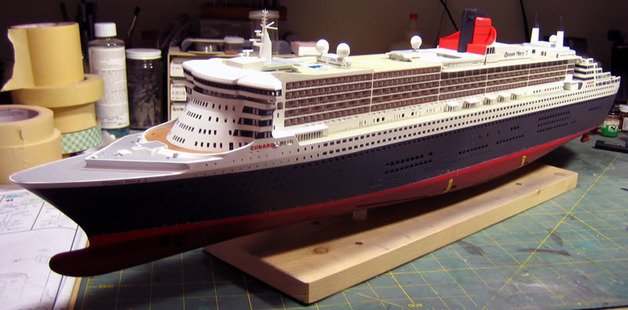 Revell 1:400 Ocean Liner Queen Mary 2 | at Mighty Ape NZ
