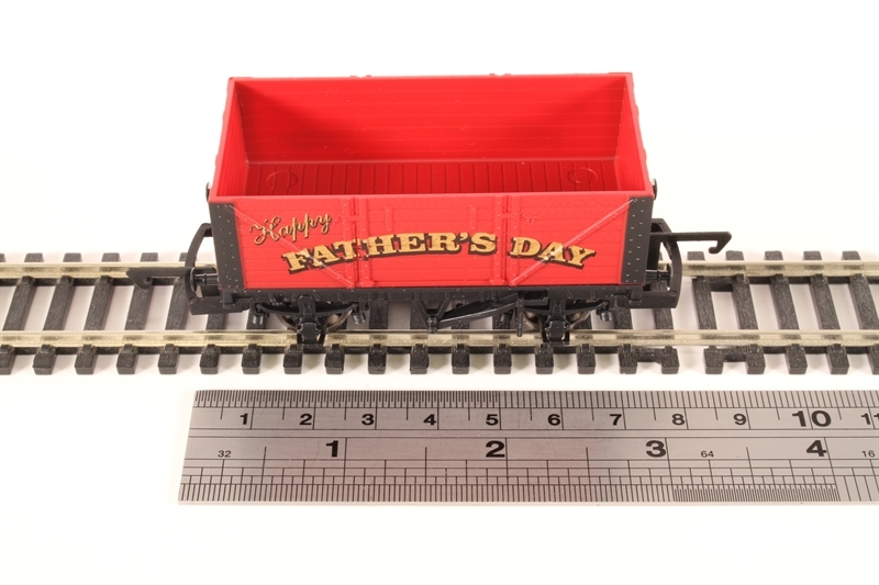 Hornby Father's Day Open Wagon - 2016 | at Mighty Ape Australia