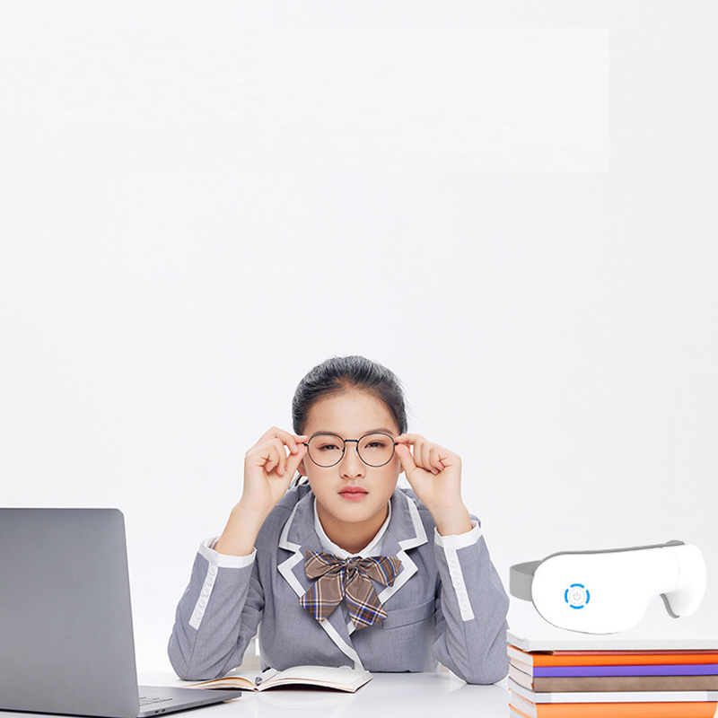 Rechargeable Heated Vibrating Eye Massager - White | at Mighty Ape NZ