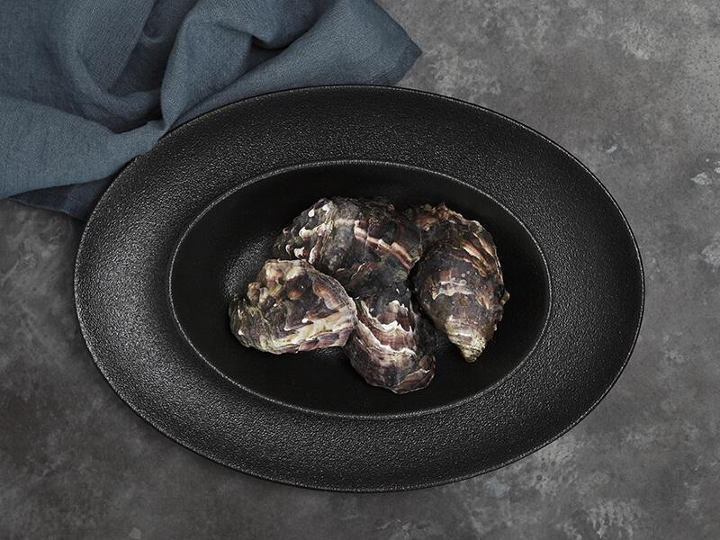 Maxwell & Williams Caviar Oval Plate (Black) | at Mighty Ape NZ