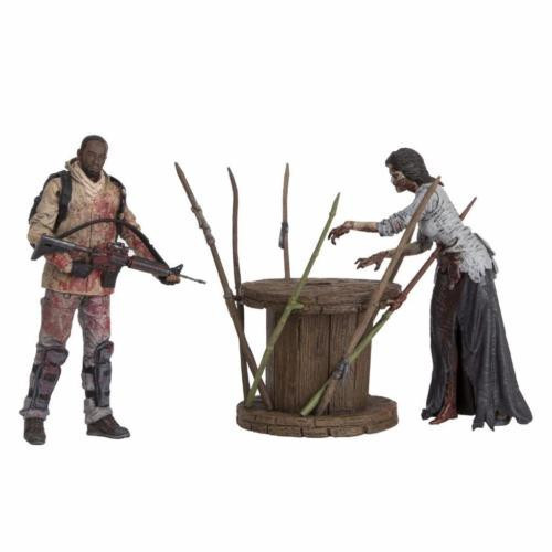 The Walking Dead - 7" Morgan w/ Impaled Walker & Spike Trap Set | at ...