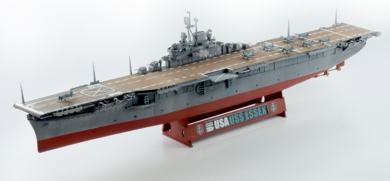 1/700 World of Warships: USS ESSEX - Model Kit | at Mighty Ape NZ