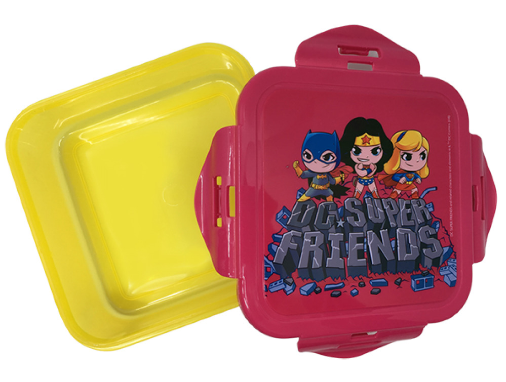Buy DC Super Friends: Lunch Box - Wonder Woman at Mighty Ape NZ