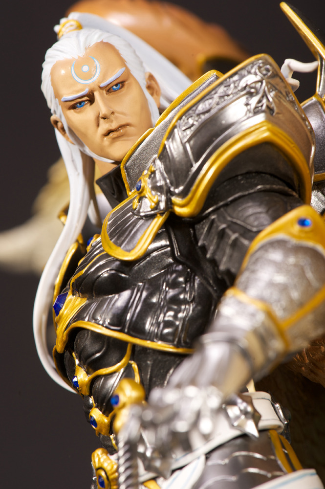 Heroes of Might and Magic 15" Statue - Archangel Michael (Limited Ed ...