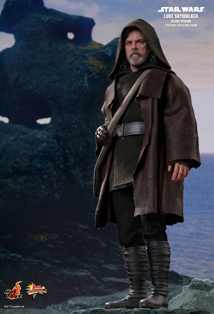 Luke Skywalker (Deluxe Edition) - 12" Articulated Figure | at Mighty Ape NZ