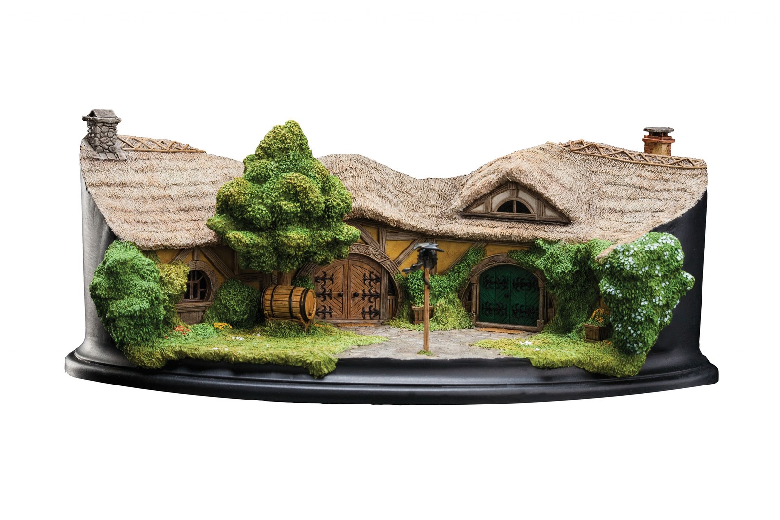 The Hobbit - The Green Dragon Inn | at Mighty Ape NZ