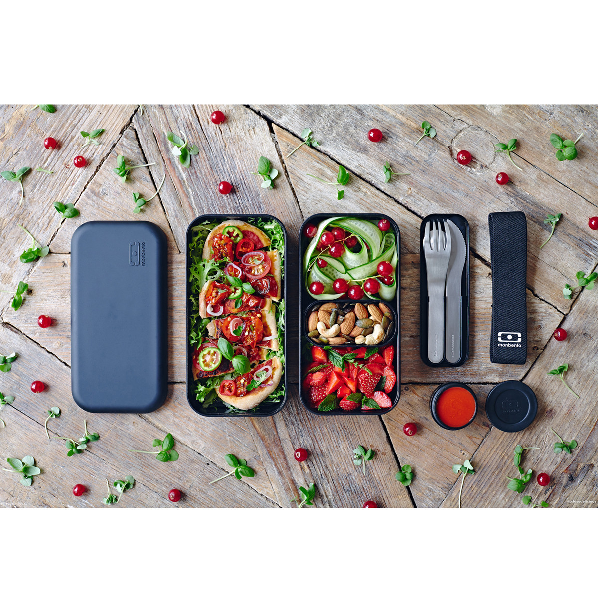 Monbento MB Original Bento Lunchbox - Black | at Mighty Ape Australia