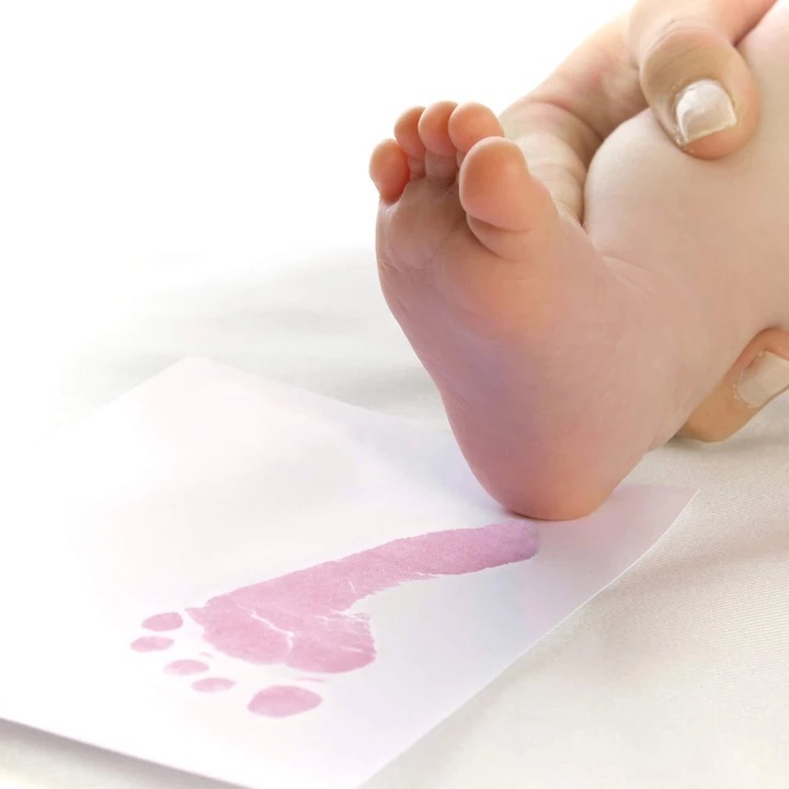 Buy Baby Ink: Inkless Printing Kit - Pink at Mighty Ape NZ