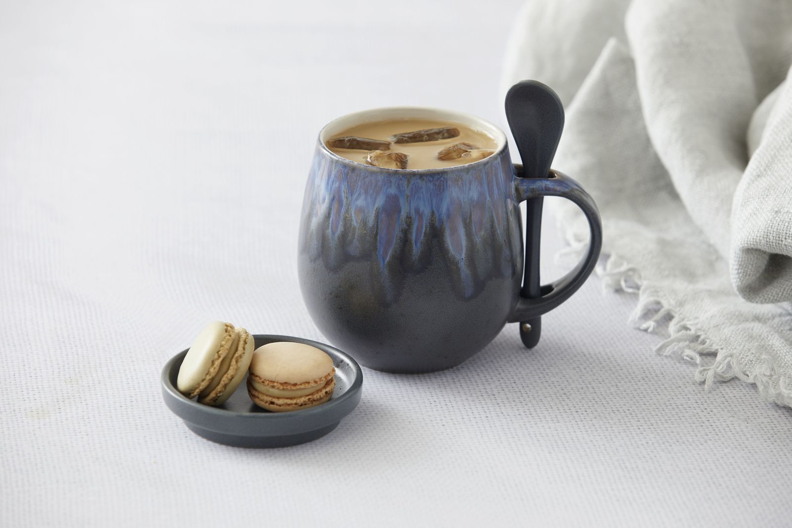 Amalfi: Aikido Reactive Hug Mug | at Mighty Ape NZ