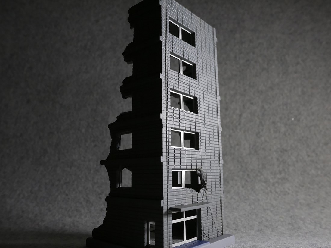 1/144 Destroyed Building A - Model Kit | at Mighty Ape NZ