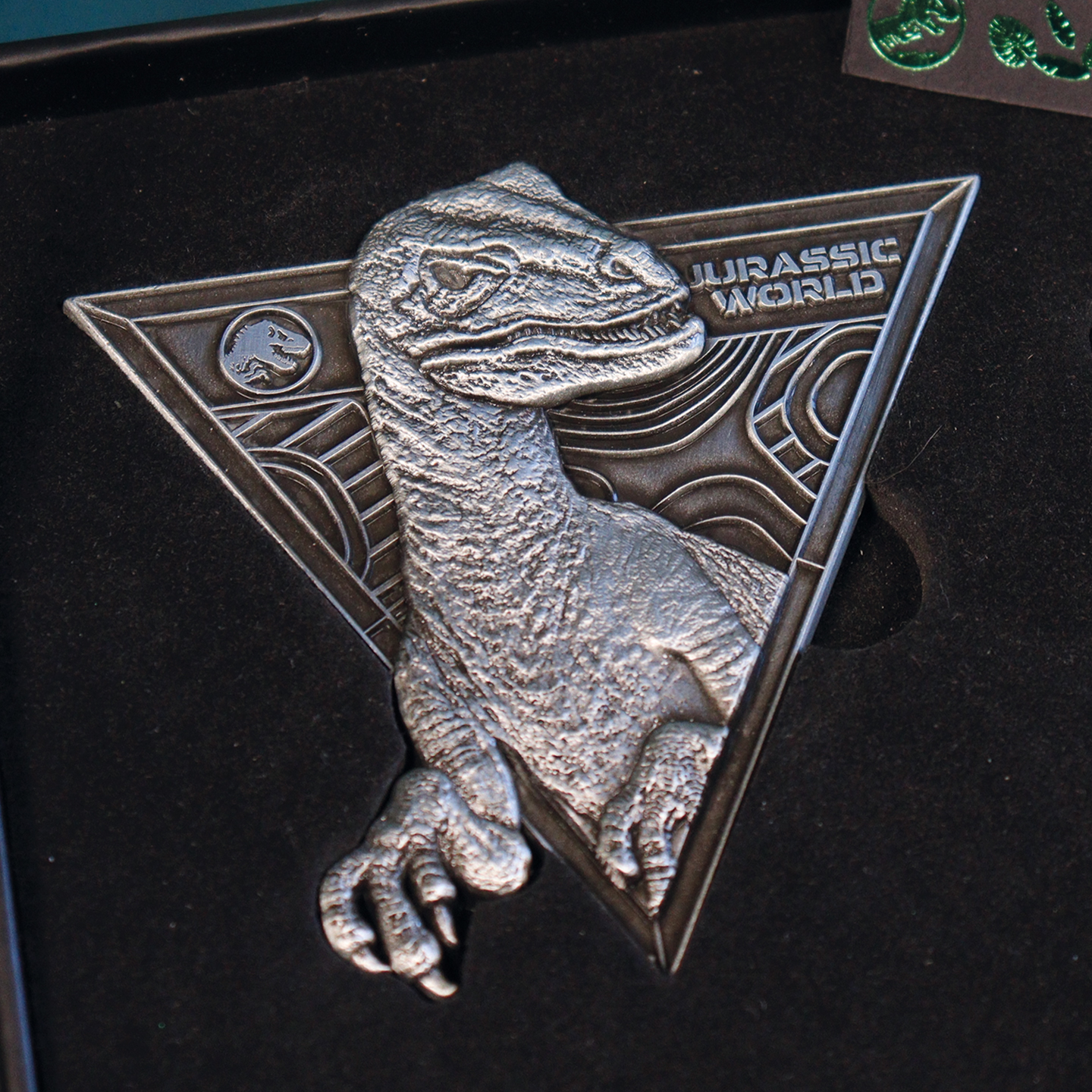 Jurassic World: Raptor Training - Commendation Set | at Mighty Ape NZ