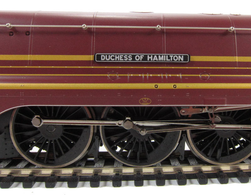 Hornby 4-6-2 "Duchess of Hamilton" Princess Coronation Class - LMS Red ...