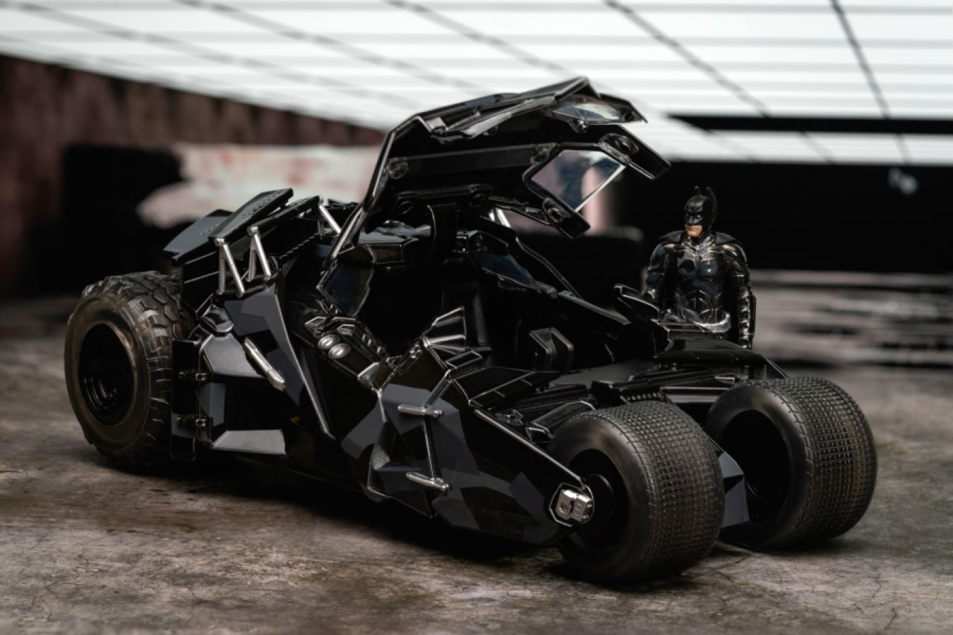 Batmobile with Batman (Black Camo) SDCC 2023 Exclusive - 1:24 Diecast ...