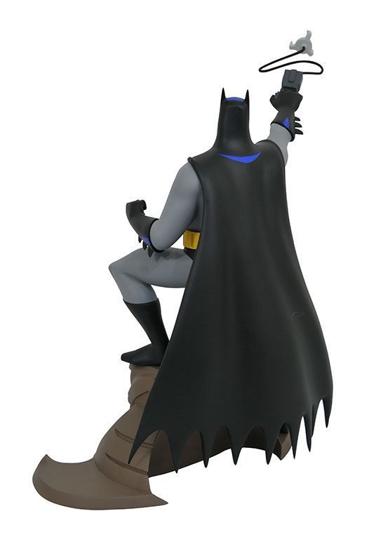 Batman (Grappling Gun) - 10" Gallery Statue | at Mighty Ape NZ