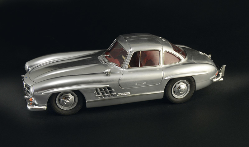 1/16 Mercedes Benz 300 SL Gull Wing - Model Kit | at Mighty Ape NZ